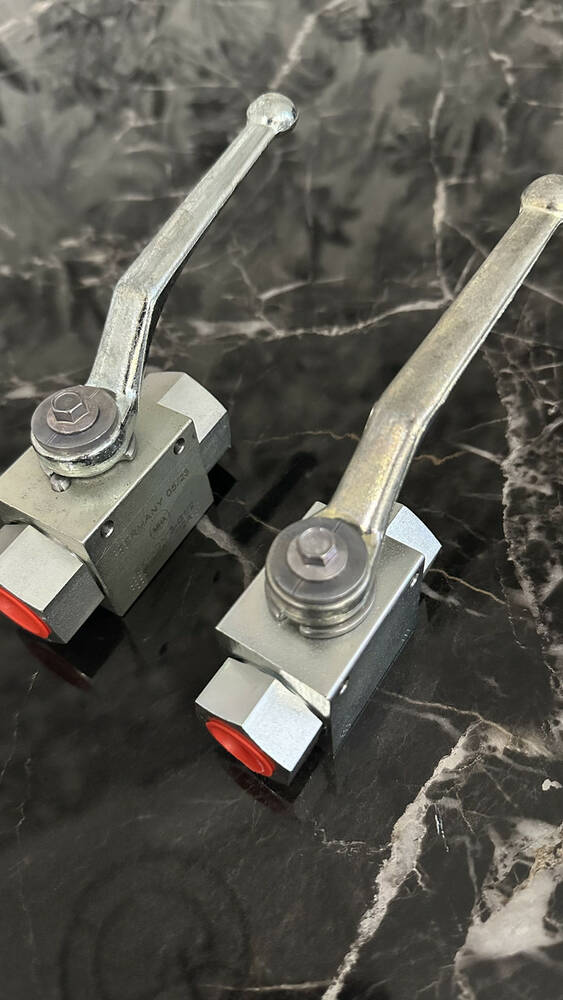 Купить Кран шаровый гидравлический 2х ходовой 1/4" Германия DN 06 G1/4 PN500 MHA - Кран ...