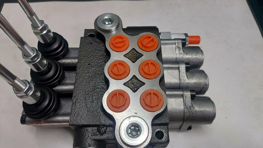 Купить Гидрораспределитель 3 секции 3Р40 Badestnost с плавающим ...